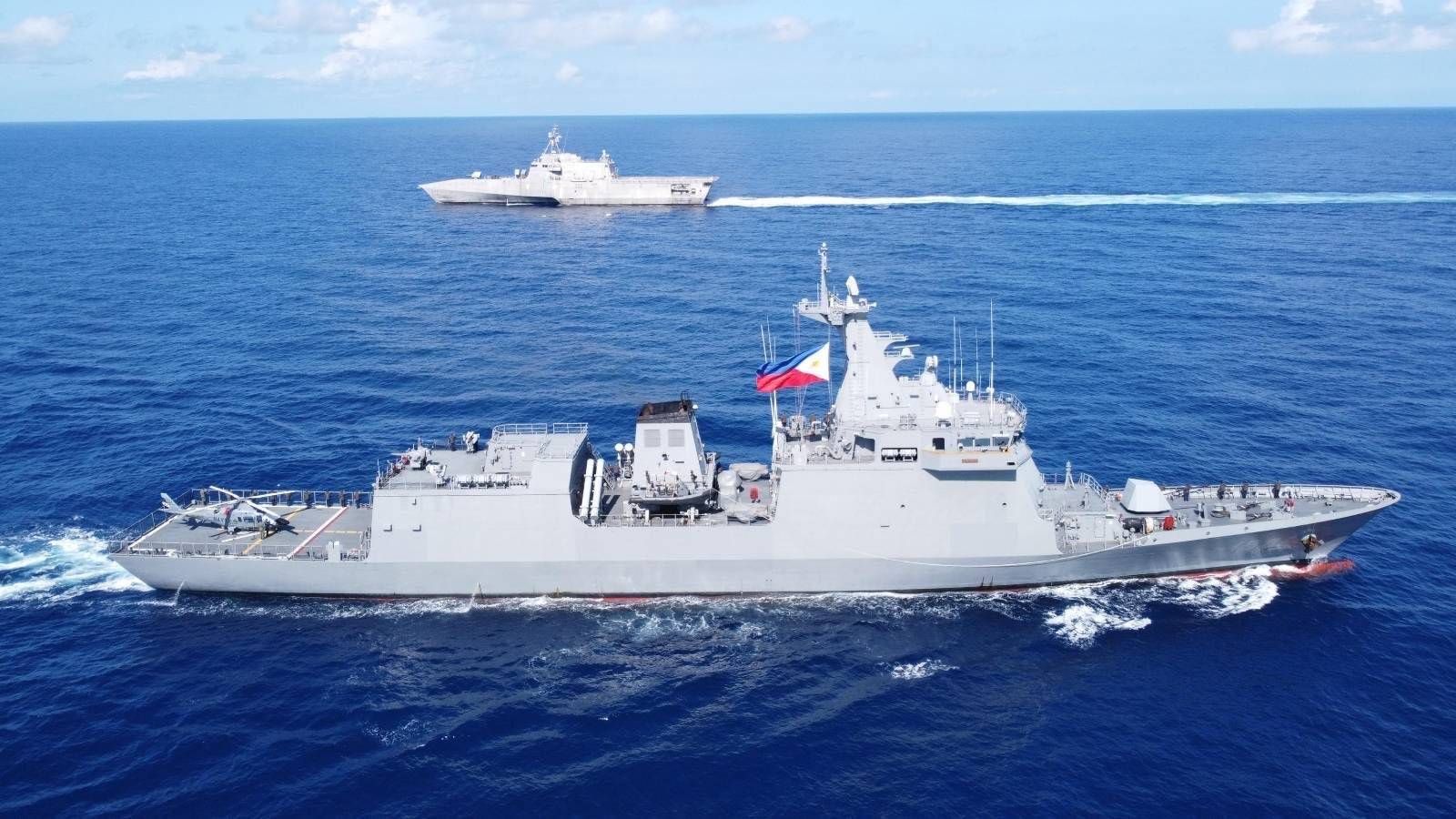 PH-US vessels conduct tactical exercise in WPS